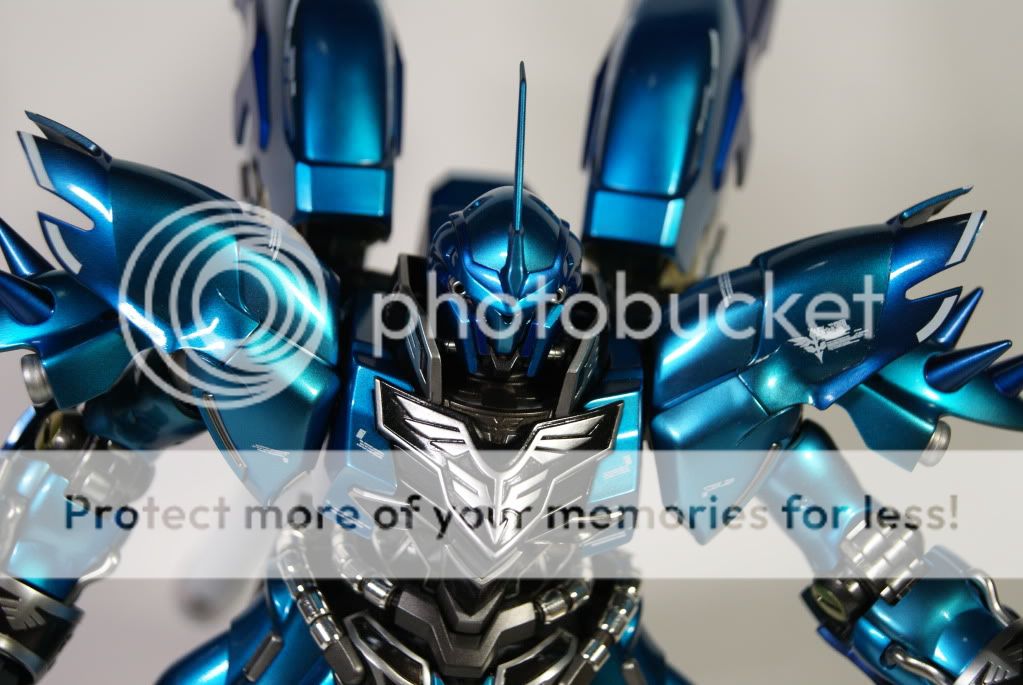 How do people get that metallic looking finish? : r/Gunpla