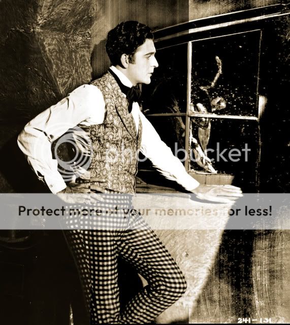 Mystery Wallace Reid Photo - NitrateVille.com